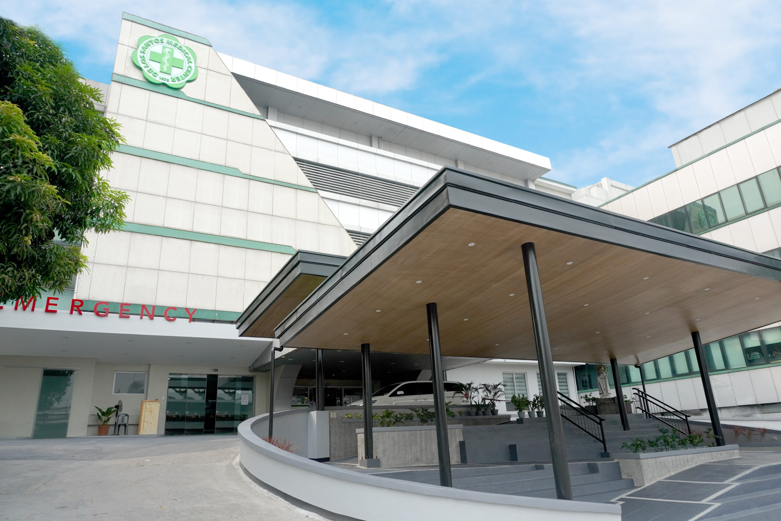 About Us - De Los Santos Medical Center